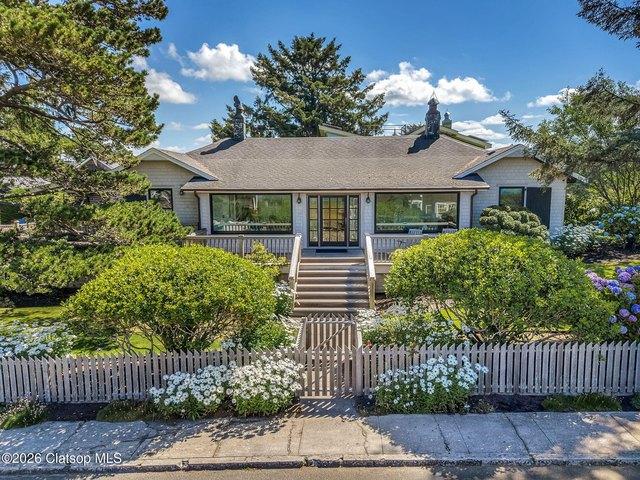 461 S Ocean Ave, Gearhart, OR 97138
