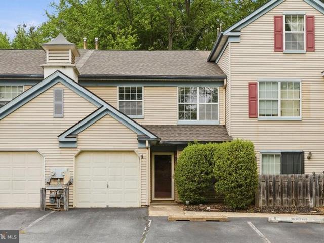 461 Stonebridge Blvd, New Castle, DE 19720