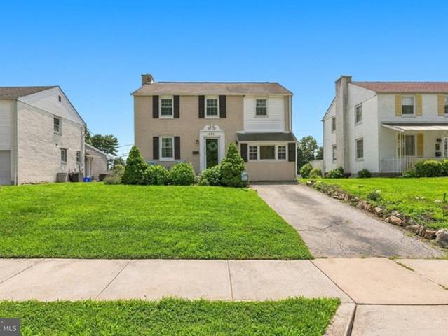 461 Summit Ave, Philadelphia, PA 19128