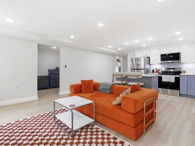 461 Pavonia Ave # 1