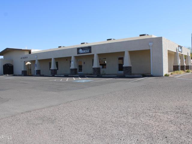 461 W Apache Trail