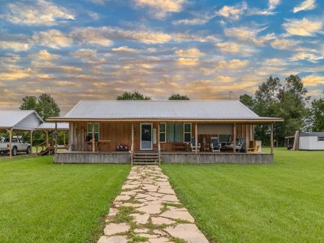 461 Terry Ln, Oak Grove, LA 71263