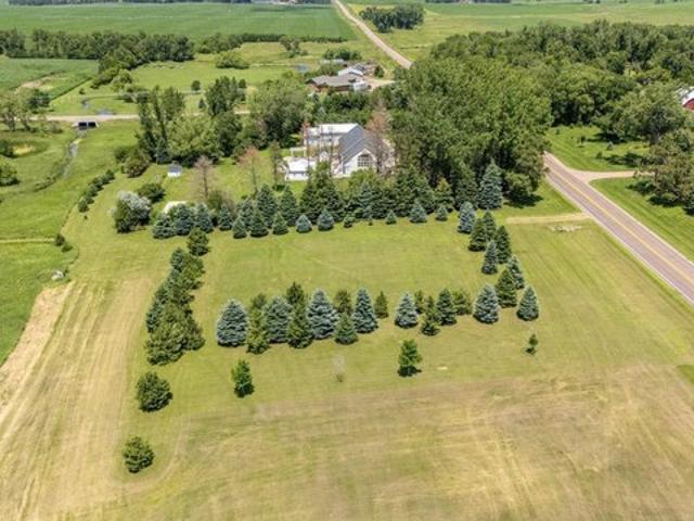 461st Ave, Chester, SD 57016