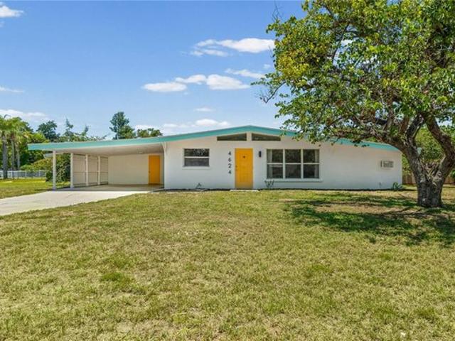 4624 Naomi Ridge Ln, Sarasota, FL 34233