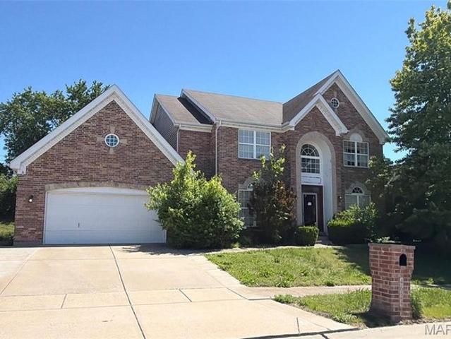 4624 Behlmann Estates Ln, Florissant, MO 63034