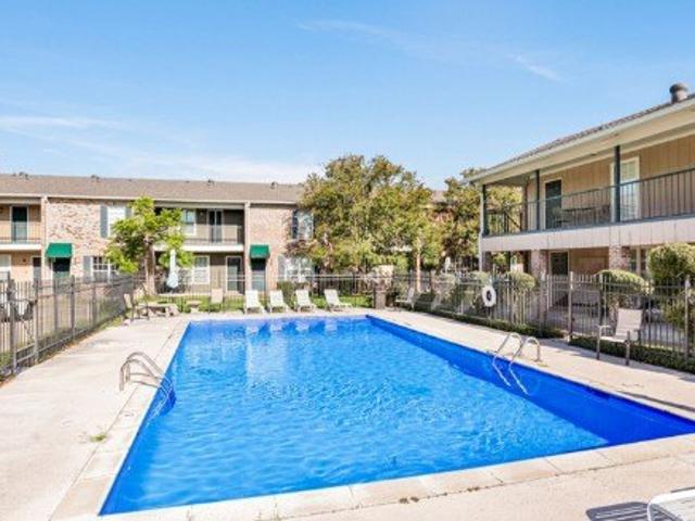 4624 Parkoaks Dr Apt 21, Baton Rouge, LA 70816