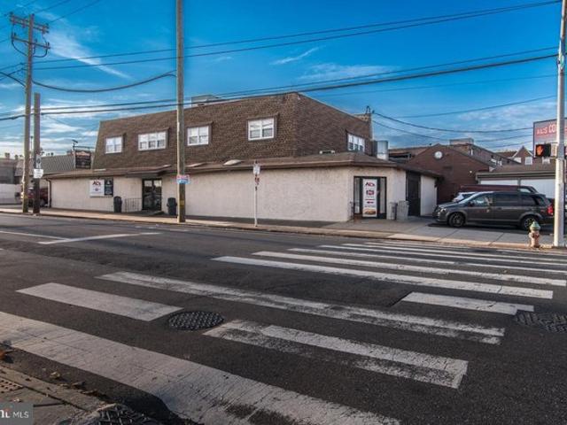4624 Rhawn St, Philadelphia, PA 19136