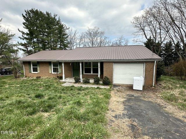 4624 Woodcliff Dr, Kingsport, TN 37664