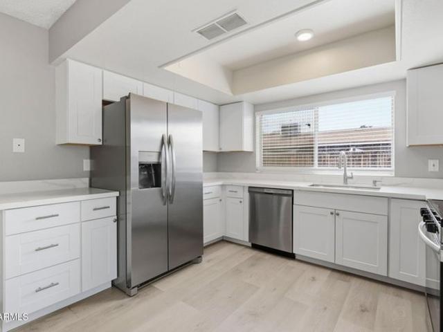 4625 N 75th Ln, Phoenix, AZ 85033