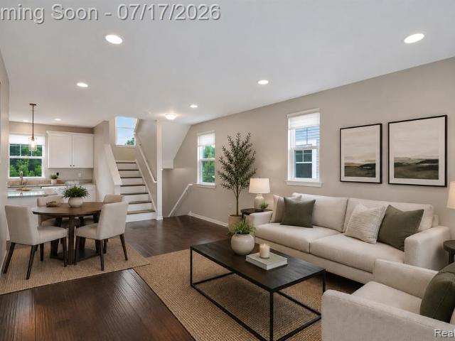 4625 Bradley Circle