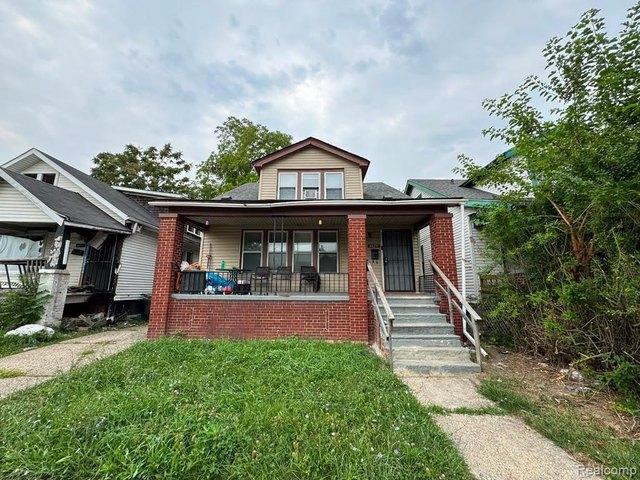 4625 Chalmers St, Detroit, MI 48215