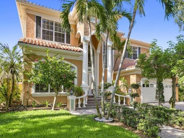 4625 Dolphin Cay Ln S, Saint Petersburg, FL 33711