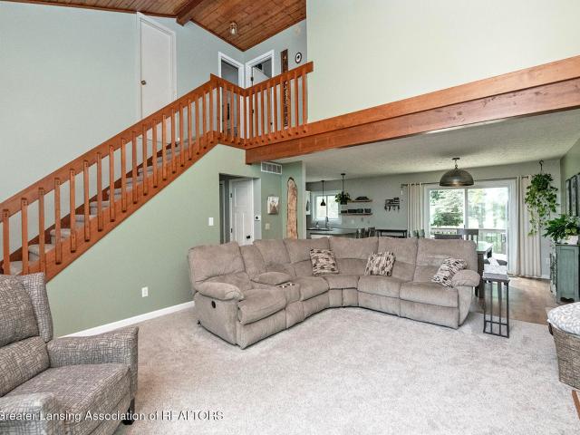 4625 Glenberry Drive