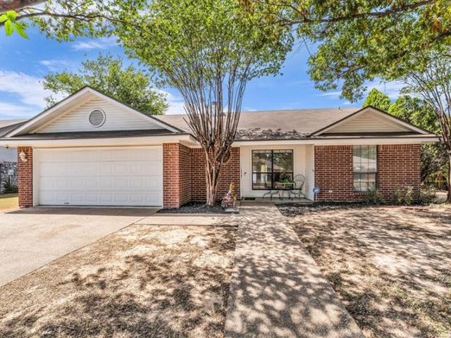 4626 Lexington St, Bellmead, TX 76705