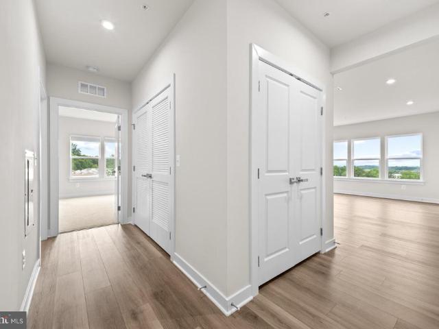 46270 Mount Allen Terrace # 300