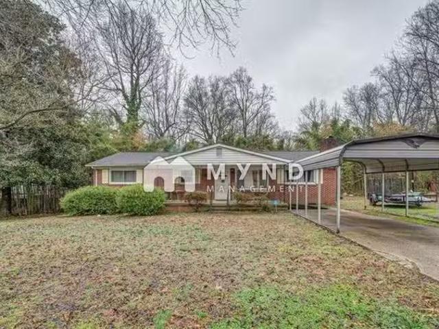 46273405 2303 Greenleaf Dr