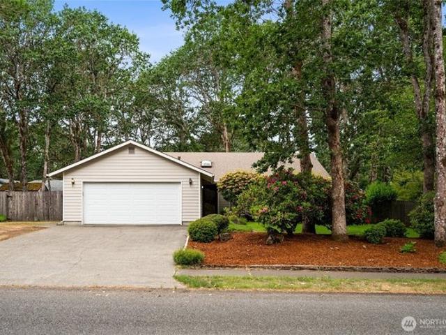 4627 SE Indian Summer Dr, Olympia, WA 98513