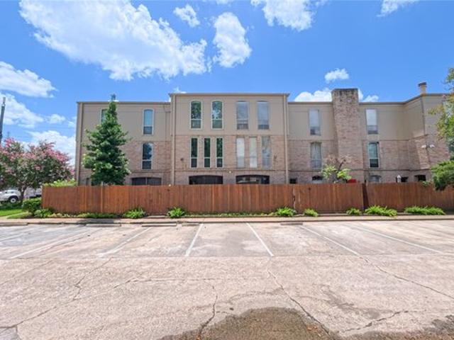 4627 Wild Indigo St Apt 599, Houston, TX 77027