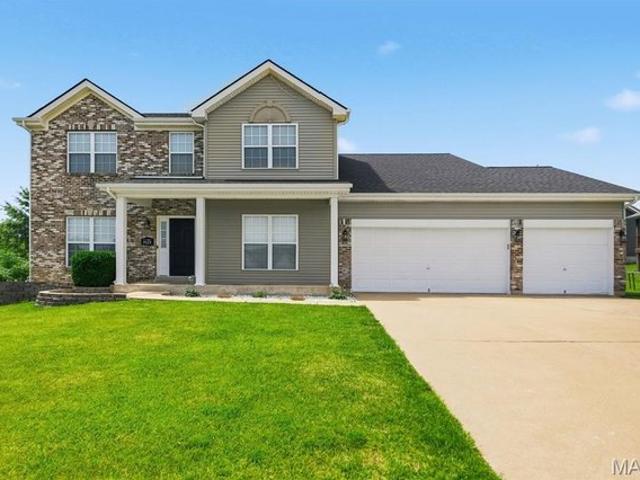 4628 Darkwoods Dr, Wentzville, MO 63385