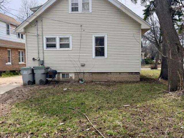 4628 W Leon Ter