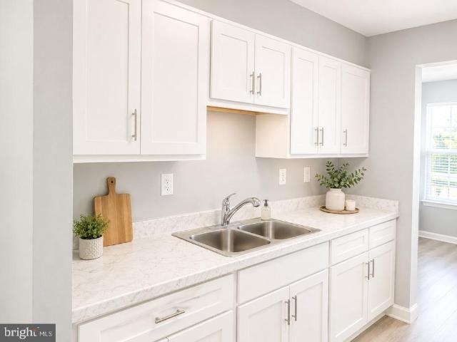46295 Mako Way