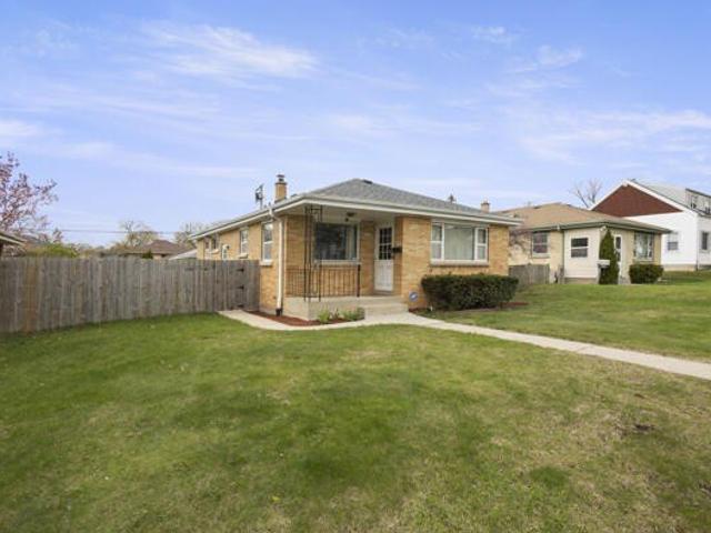 4629 N 77th St, Milwaukee, WI 53218
