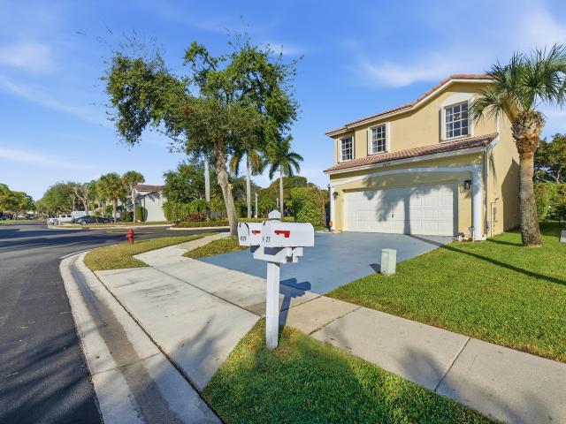 4629 Purdue Dr, Boynton Beach, FL 33436 | MLS #R11163 | Compass