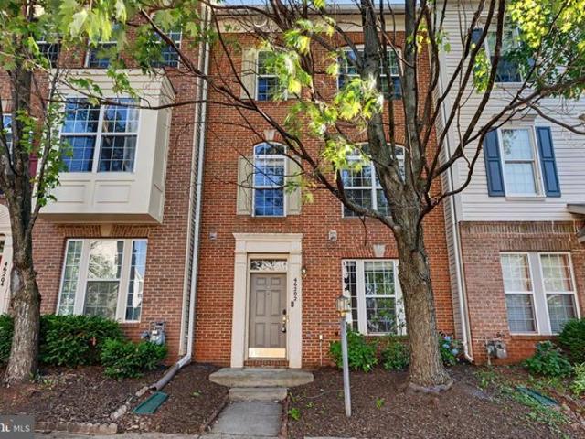 46202 Walpole Ter, Sterling, VA 20165