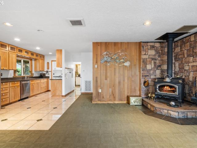 4620 SW 177TH AVE