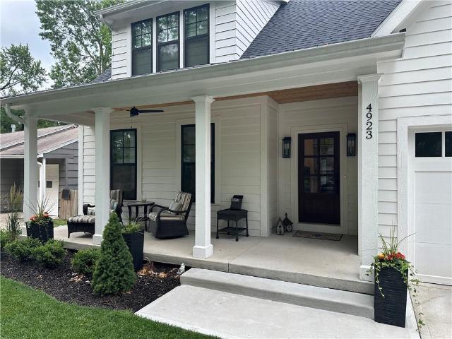 4620 W 70th Ter, Prairie Village, KS 66208 | MLS #2615 | Compass