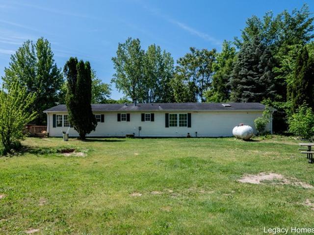 4621 Baker Rd, Gobles, MI 49055
