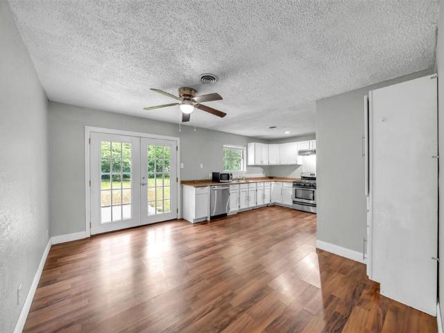 4621 Darla Dr, Fort Worth, TX 76132 | MLS #21230 | Compass