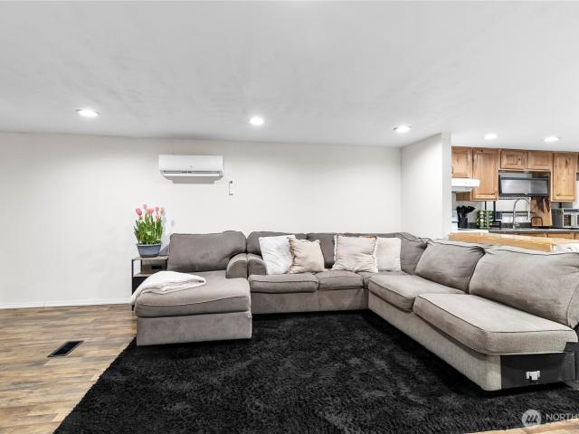 4621 East Street # 10B