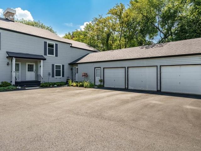 4621 High Point Dr Apt 5, Rockford, IL 61114