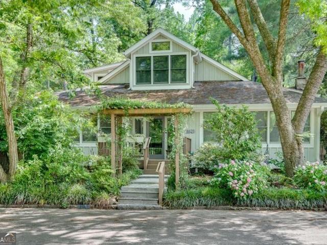 4621 Lakeshore Dr, Pine Lake, GA 30072