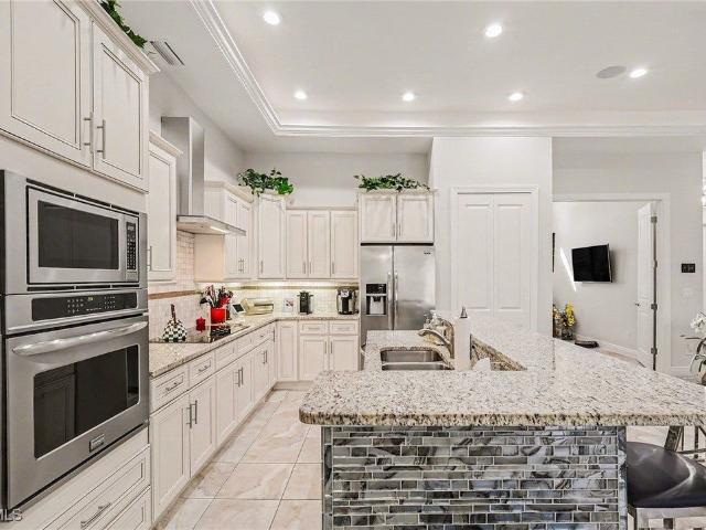 4621 SW 17th Pl, Cape Coral, FL