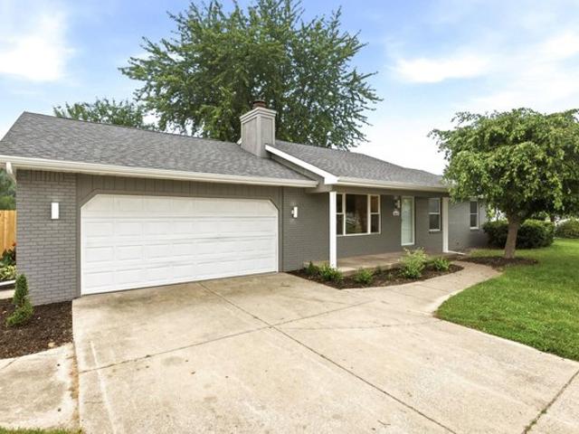 4621 S Wintergreen Dr, Saginaw, MI 48603