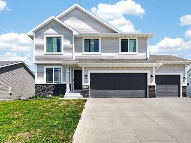 4621 SE 35th Ct, Des Moines, IA 50320