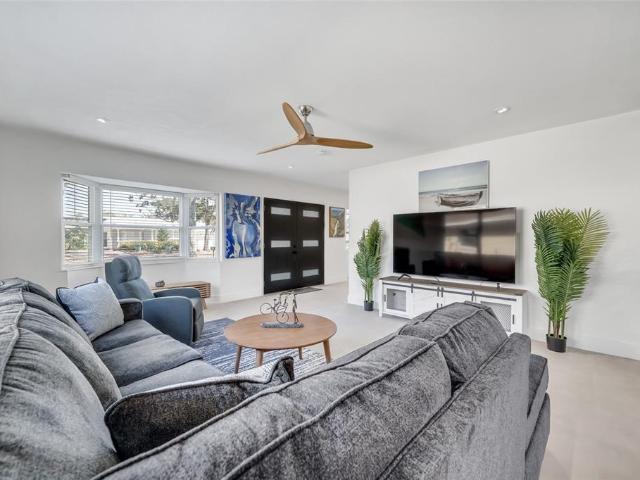 4622 Bay Crest Dr, Tampa, FL 33615 | MLS #TB8478 | Compass