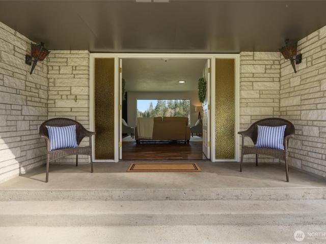 4622 Sleater Kinney Road NE