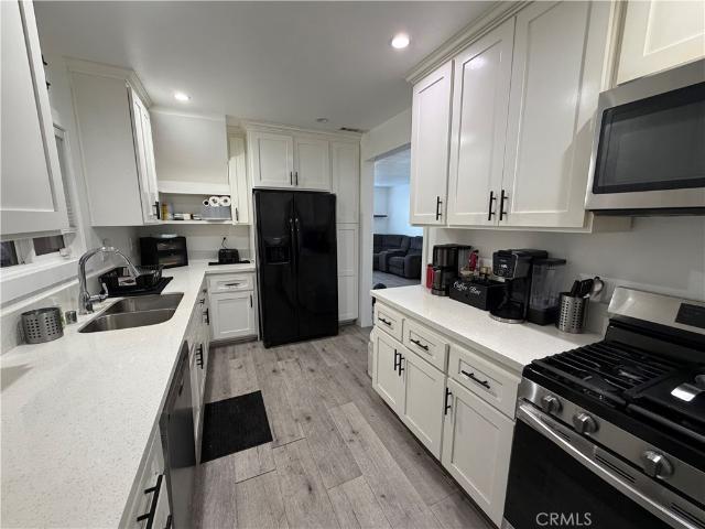 4622 W 156th St, Lawndale, CA 90260 | MLS #DW26025 | Compass