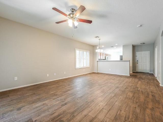 4622 W Cottontail Road