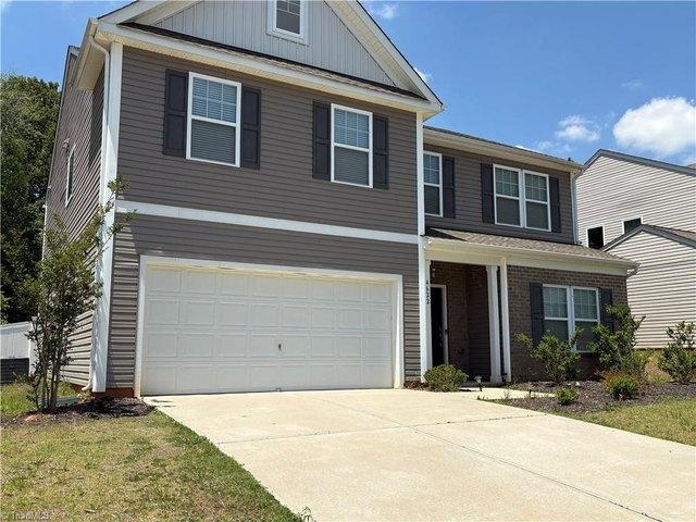 4622 Wesmar Ct, Pfafftown, NC 27040