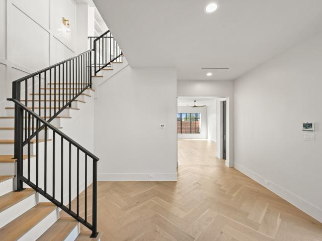 4623 Sunset Circle
