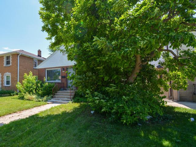 4623 W Fond Du Lac Ave