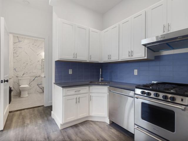 4623 5th Avenue, Brooklyn, NY