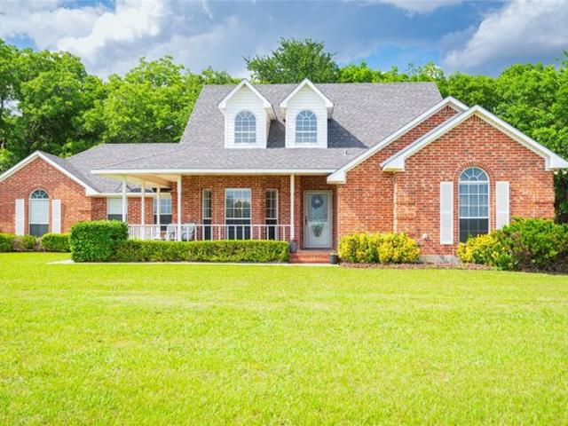462 County Road 3335, Ladonia, TX 75449