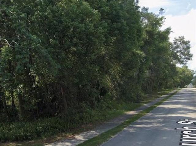 462 Church St, Lake Helen, FL 32744