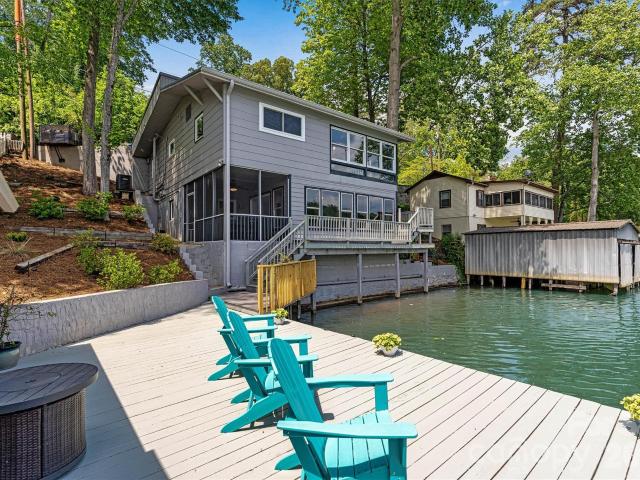 462 Charlotte Drive