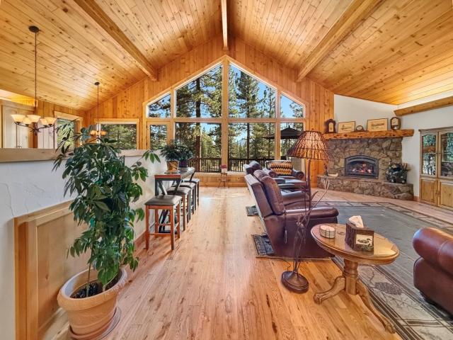 462 Arrowleaf Rd, Portola, CA 96122 | Compass